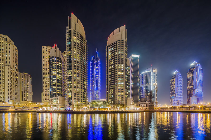 Billiga flyg till Förenade Arabemiraten från 2 822 kr | Flygresor.se